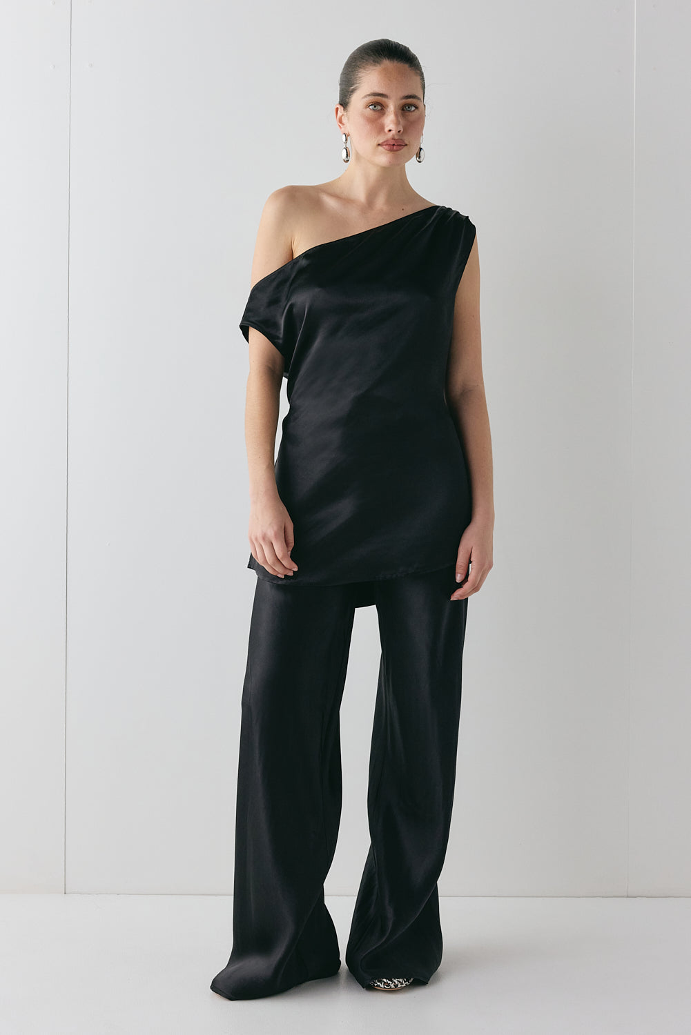 Camille Satin Tunic Top Black – VRG GRL
