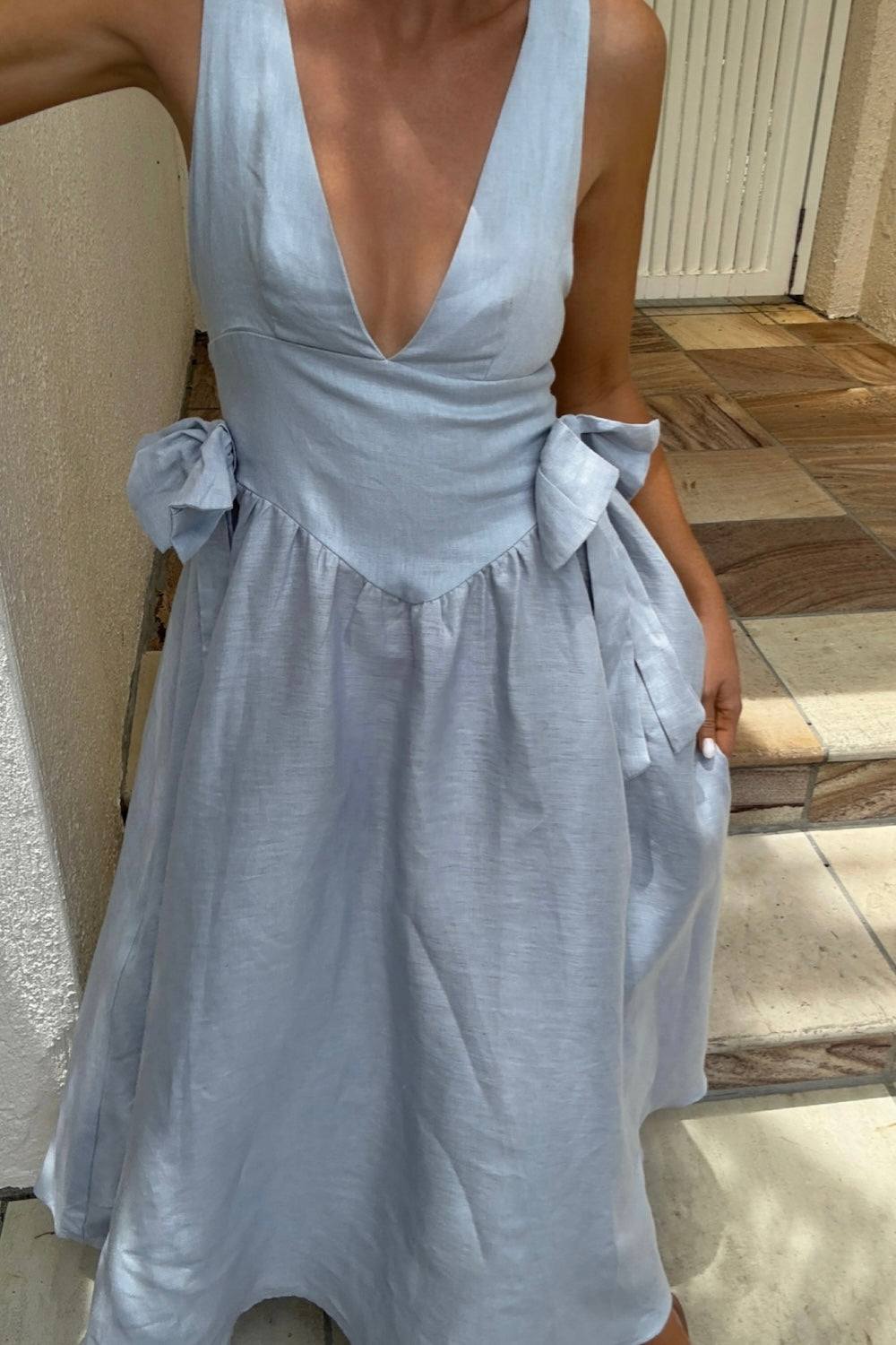 Daphne Linen Midi Dress Powder – VRG GRL